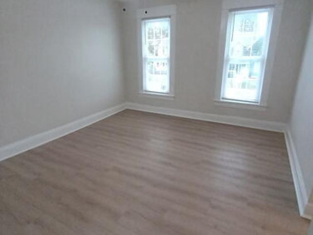 1 BR, 1 BA Apartment 813 E Wayne St, Unit 2, South Bend, IN 46617
