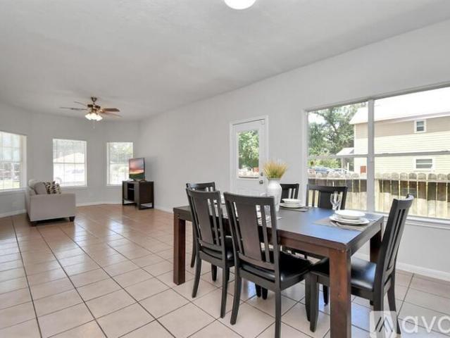 1 BR, 1 BA Apartment 8102 Rhobell Street, Unit 2A, Houston, TX 77078