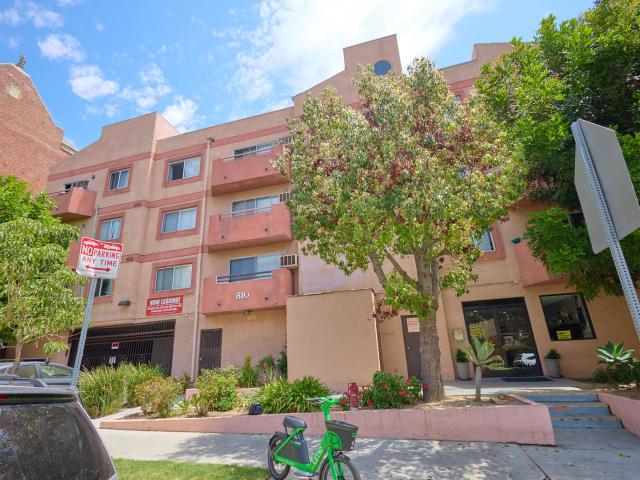 1 BR, 1 BA Apartment 810 Fedora St. Unit 204, Los Angeles, CA 90005