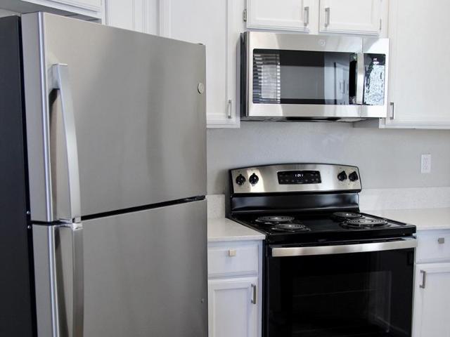 1 BR, 1 BA Apartment 8110 S 107th Ave E Unit 13E, Tulsa, OK 74133