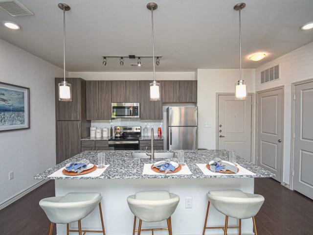 1 BR, 1 BA Apartment 8130 Shin Oak Drive Unit 2302, San Antonio, TX 78233