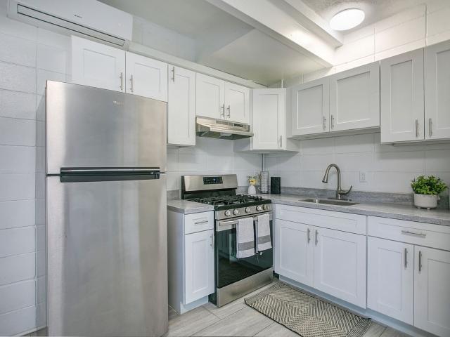 1 BR, 1 BA Apartment 815 Washington Street Unit 108, Leesburg, FL 34748
