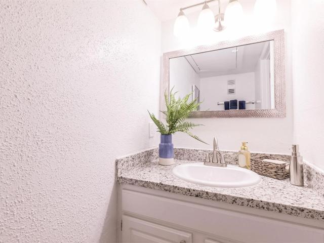 1 BR, 1 BA Apartment 8162 Richmond Avenue, Houston, TX 77063