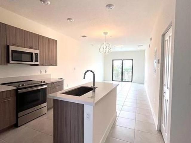 1 BR, 1 BA Apartment 8201 Northwest 41st St, Doral, FL 33178