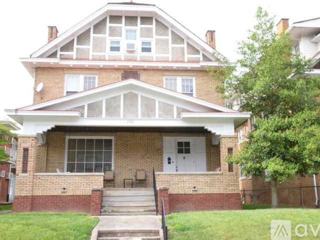 1 BR, 1 BA Apartment 820 12 Th Avenue, Unit 4, Huntington, WV 25701