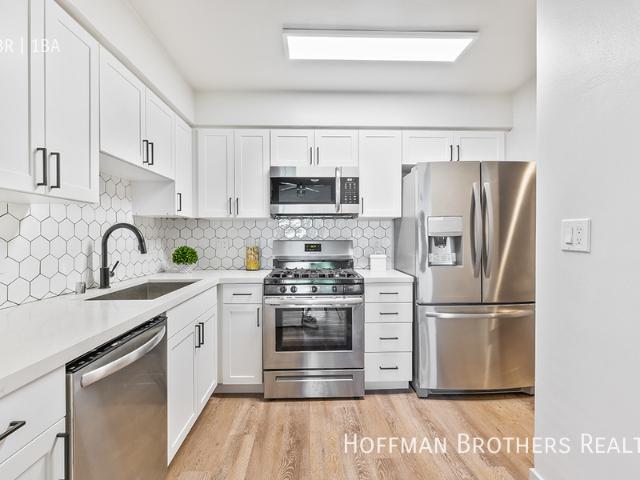 1 BR, 1 BA Apartment 821 3rd St, Los Angeles, CA 90403