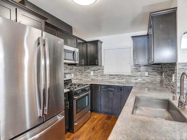 1 BR, 1 BA Apartment 821 N Austin Ave, Inglewood, CA 90302