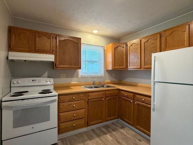 1 BR, 1 BA Apartment 824 E Wyman Street, Hoopeston, IL 60942