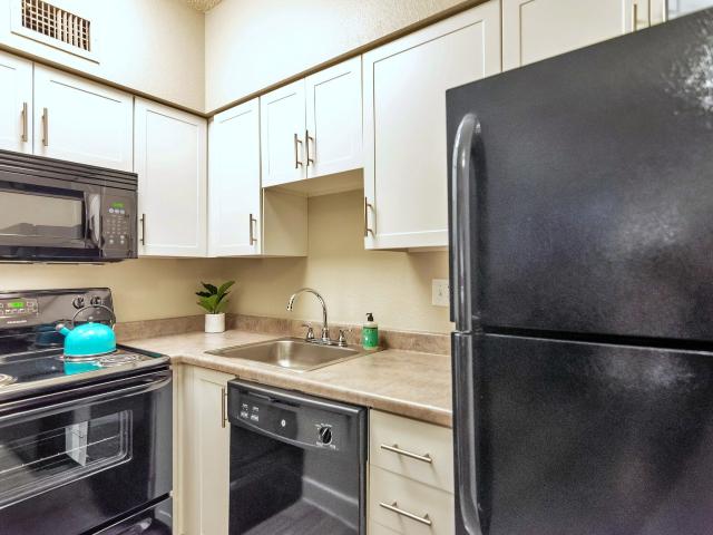 1 BR, 1 BA Apartment 825 West Osborn Road Unit 2027, Phoenix, AZ 85013