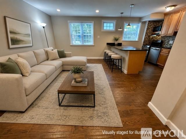 1 BR, 1 BA Apartment 826 20th Street South, Unit 3, Arlington, VA 22202