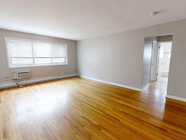 1 BR, 1 BA Apartment 828 Seward, Evanston, IL 60202
