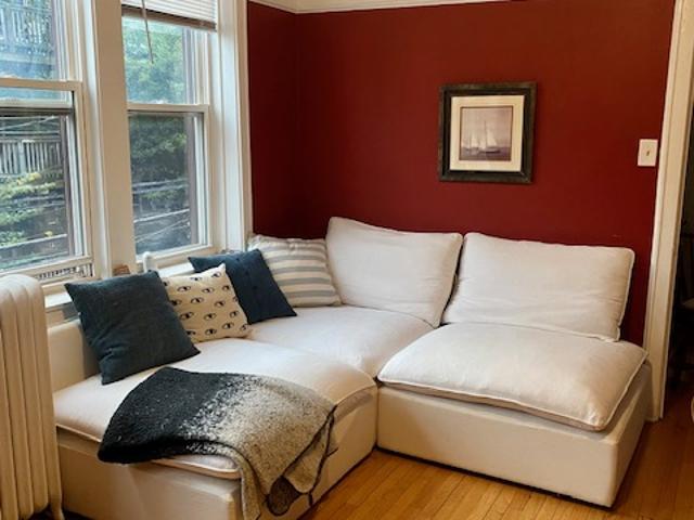 1 BR, 1 BA Apartment 829 West Cornelia, Chicago, IL 60657