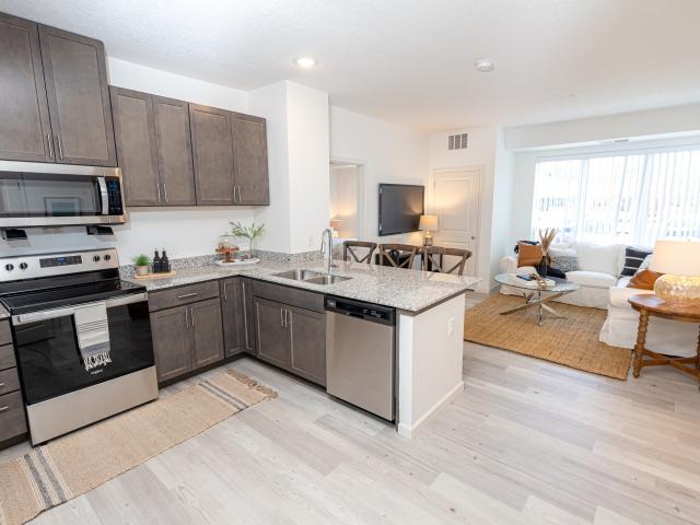 1 BR, 1 BA Apartment 830 Wildwood Road Unit 229, Saint Paul, MN 55115