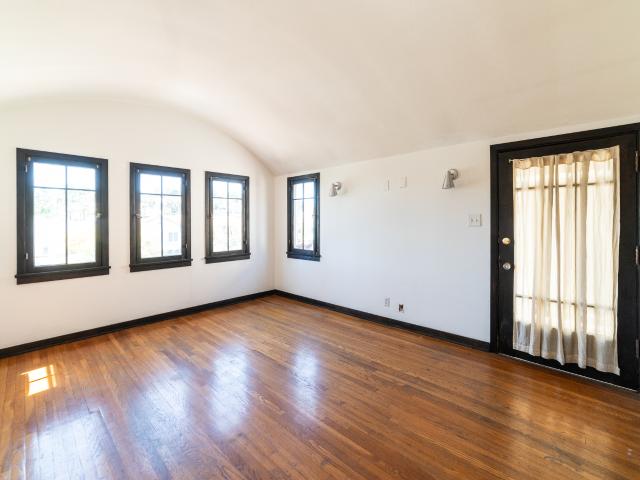 1 BR, 1 BA Apartment 836 Silverlake Blvd, Los Angeles, CA 90026