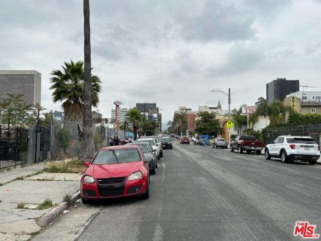 1 BR, 1 BA Apartment 836 South Catalina Street, Los Angeles, CA 90005