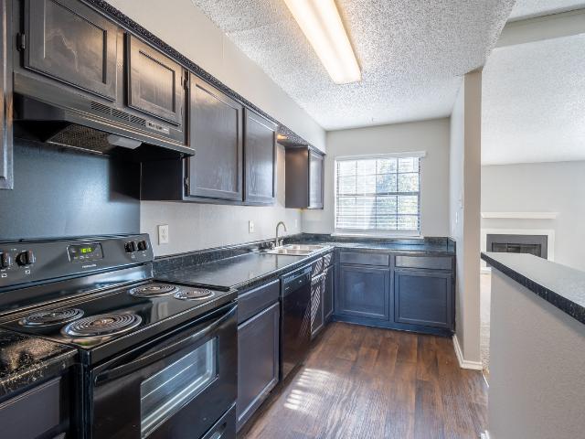 1 BR, 1 BA Apartment 8383 La Prada Dr Unit 01 0110, Dallas, TX 75228