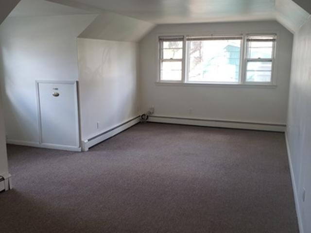 1 BR, 1 BA Apartment 83 Valentine Street, Unit 2nd Floor Apartment, Glen Cove, NY 11542