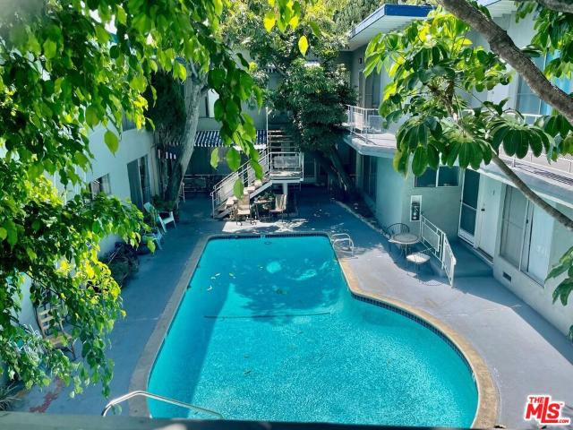 1 BR, 1 BA Apartment 941 North San Vicente Boulevard, West Hollywood, CA 90069
