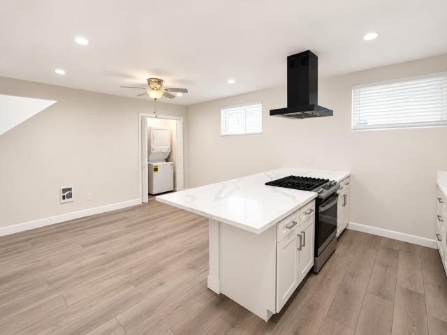 1 BR, 1 BA Apartment 942 7th St Santa Monica, CA 90403
