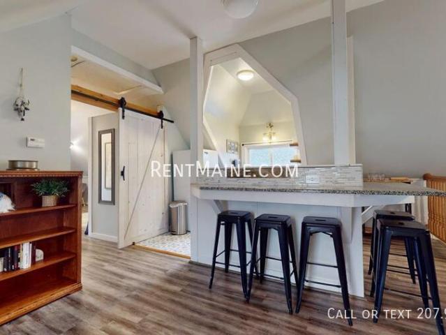 1 BR, 1 BA Apartment 94 A Otis St Bangor, ME 04401
