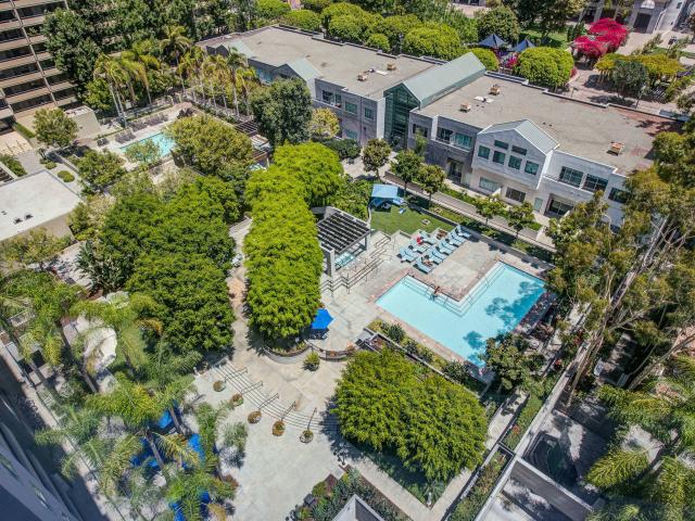 1 BR, 1 BA Apartment 950 S Flower Street Unit 00 1009, Los Angeles, CA 90015