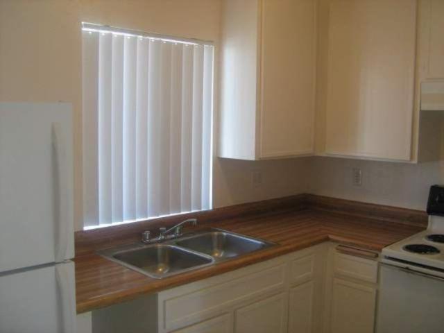 1 BR, 1 BA Apartment 965 W Lincoln Ave Unit 21, Escondido, CA 92026