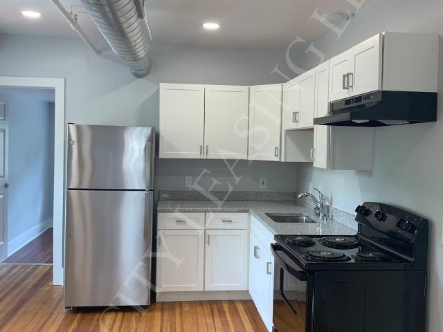1 BR, 1 BA Apartment 965 Monroe Avenue, Rochester, NY 14620