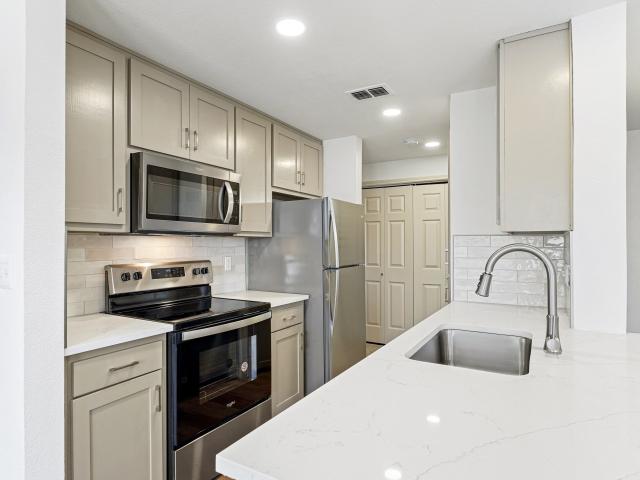 1 BR, 1 BA Apartment 9685 Boat Club Road Unit 03204, Fort Worth, TX 76179