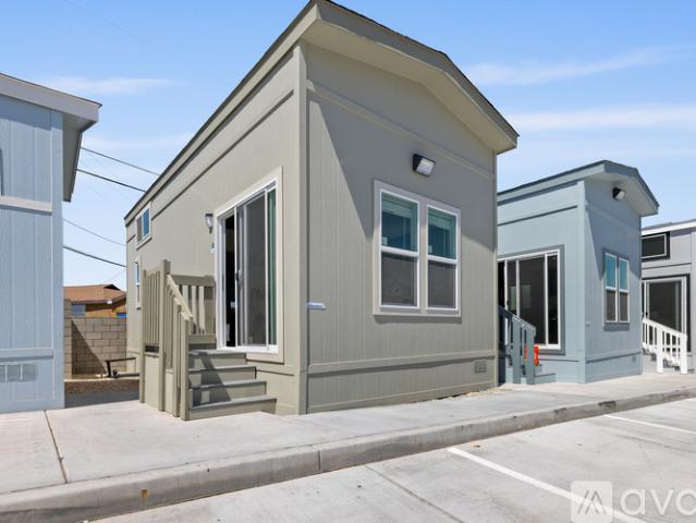 1 BR, 1 BA Apartment 971 Main Street, Unit 20, Barstow, CA 92311