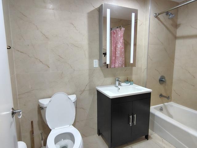 1 BR, 1 BA Apartment 97 45 63rd Drive, Unit 4 Fl, Queens County, NY 11374