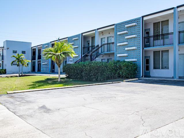 1 BR, 1 BA Apartment 980 NE 169th St, Unit 0203, Miami, FL 33162