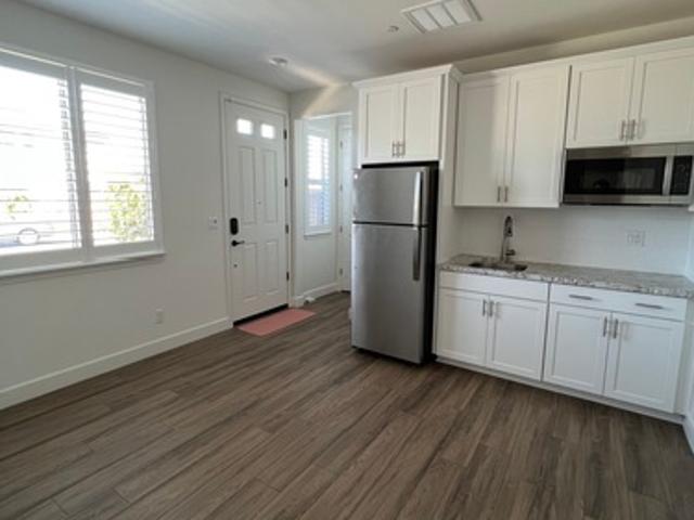 1 BR, 1 BA Apartment 9886 Summerton Way, Elk Grove, CA 95624
