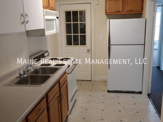 1 BR, 1 BA Apartment 98 Western Ave. Unit, Augusta, ME 04330
