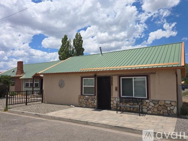 1 BR, 1 BA Apartment 990 6th Street, Unit 4, Del Norte, CO 81132