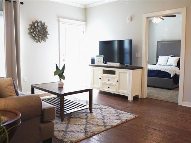 1 BR, 1 BA Apartment 998 Pine Avenue Unit 0389 304, Gentry, AR 72734