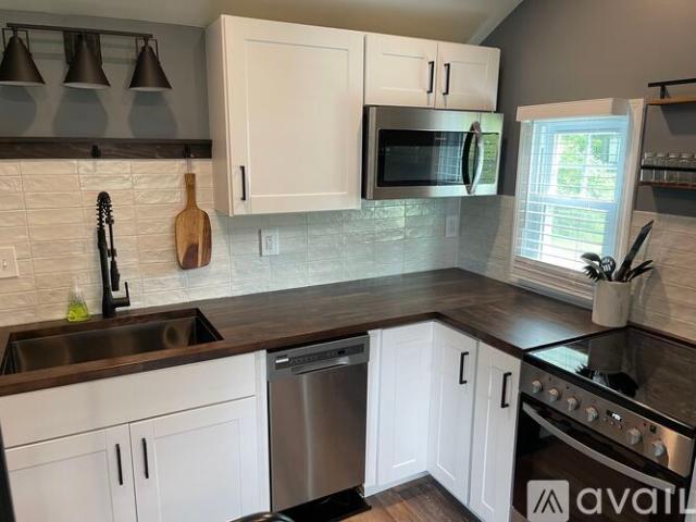 1 BR, 1 BA Apartment 999 US 4 E, Rutland, VT 05701