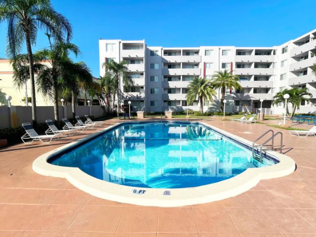 1 BR, 1 BA Apartment 999 Northeast 167th Street Unit 0213, Miami, FL 33162