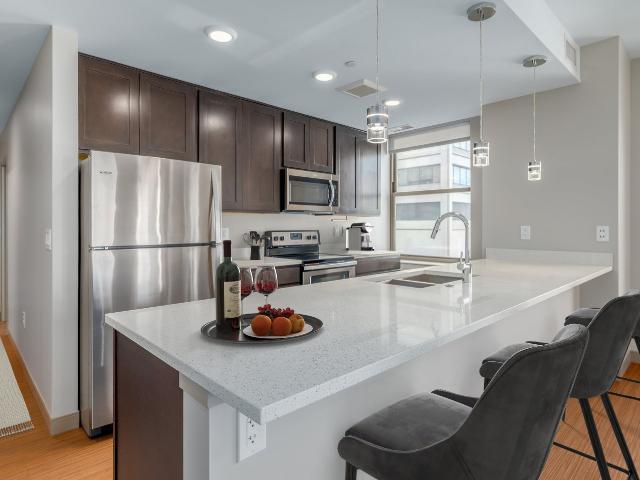 1 BR, 1 BA Apartment 99 West Saint Clair Avenue Unit 0705, Cleveland, OH 44113
