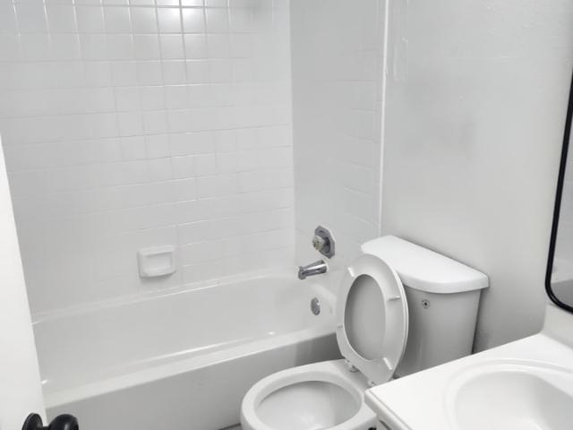 1 BR, 1 BA Apartment 9008 Galewood Drive Unit 220, Austin, TX 78758