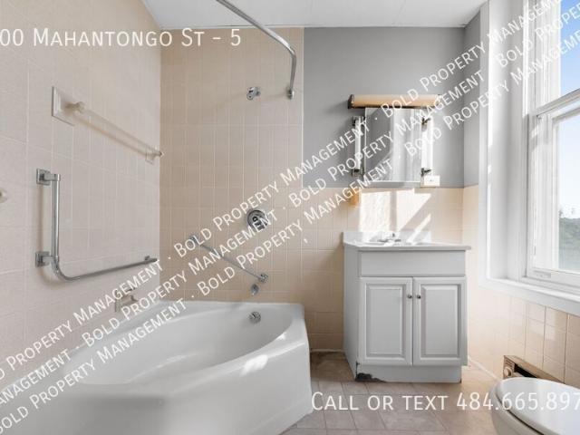 1 BR, 1 BA Apartment 900 Mahantongo St, Pottsville, PA 17901