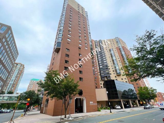 1 BR, 1 BA Apartment 900 N Stafford St, Arlington, VA 22203