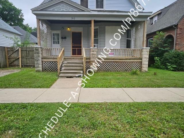 1 BR, 1 BA Apartment 910 W Governor St, Springfield, IL 62704