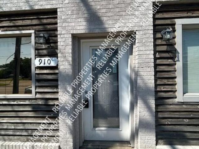 1 BR, 1 BA Apartment 910 Broadway, Chesterton, IN 46304