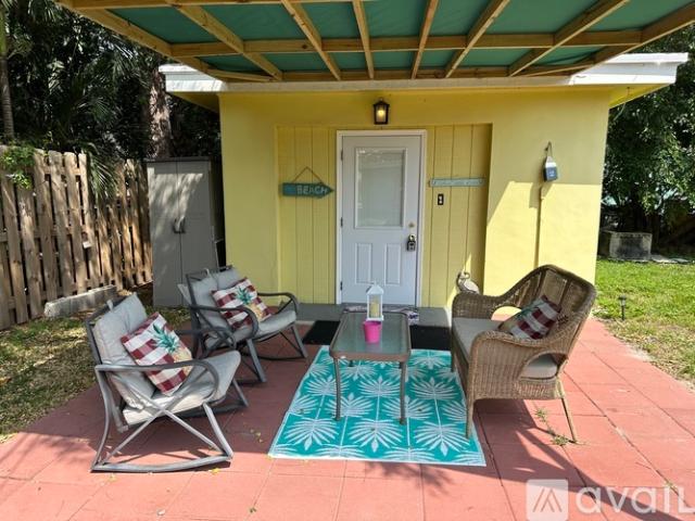 1 BR, 1 BA Apartment 910 Rudolph Rd, Unit Unit 2, Lake Worth Beach, FL 33461