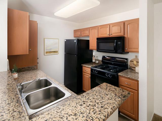 1 BR, 1 BA Apartment 9130 Kiefer Boulevard Unit 162, Sacramento, CA 95826