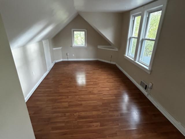 1 BR, 1 BA Apartment 917 W Cross St, Unit 4, Ypsilanti, MI 48197
