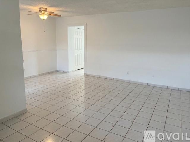 1 BR, 1 BA Apartment 915 Jefferson Avenue, Unit 4c, Miami Beach, FL 33139