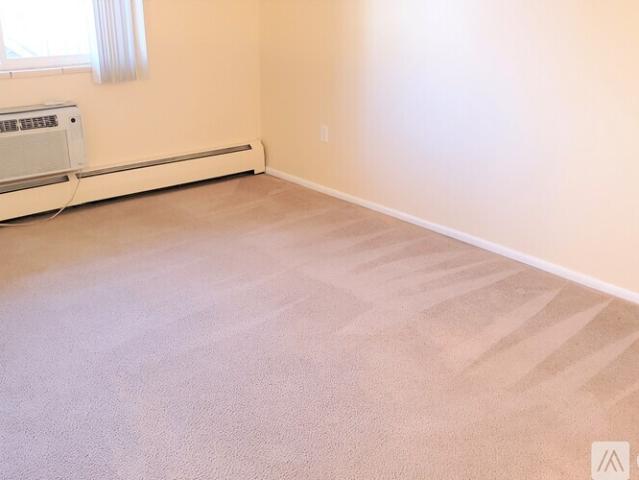 1 BR, 1 BA Apartment 918 South Logan Street, Unit 204, Denver, CO 80209