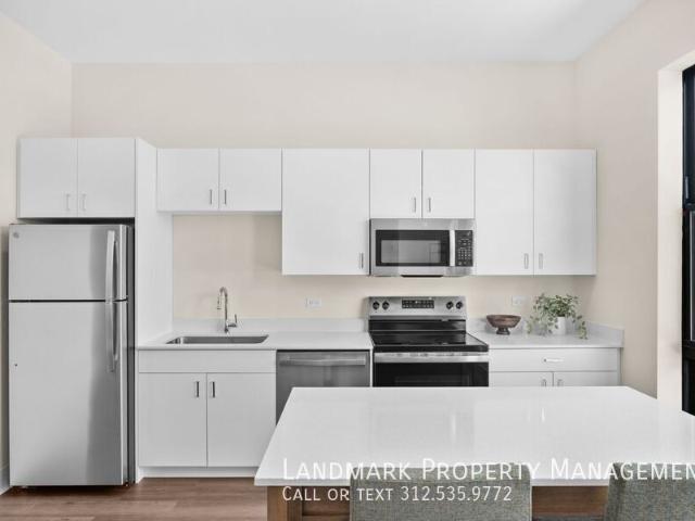 1 BR, 1 BA Apartment 923 South State Street, Lockport, IL 60441