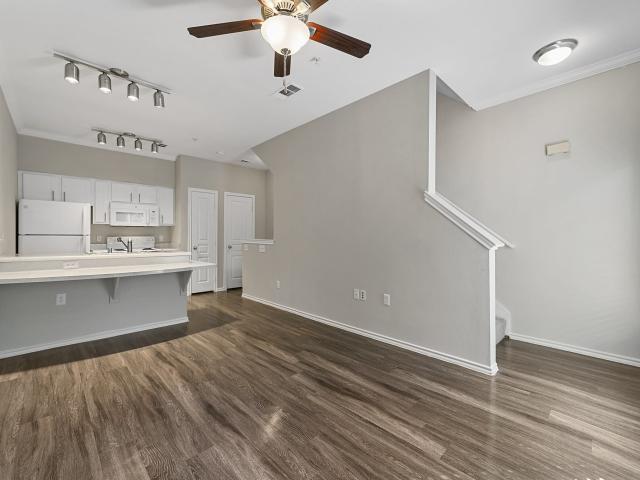 1 BR, 1 BA Apartment 9215 Garland Rd Unit 2209, Dallas, TX 75218